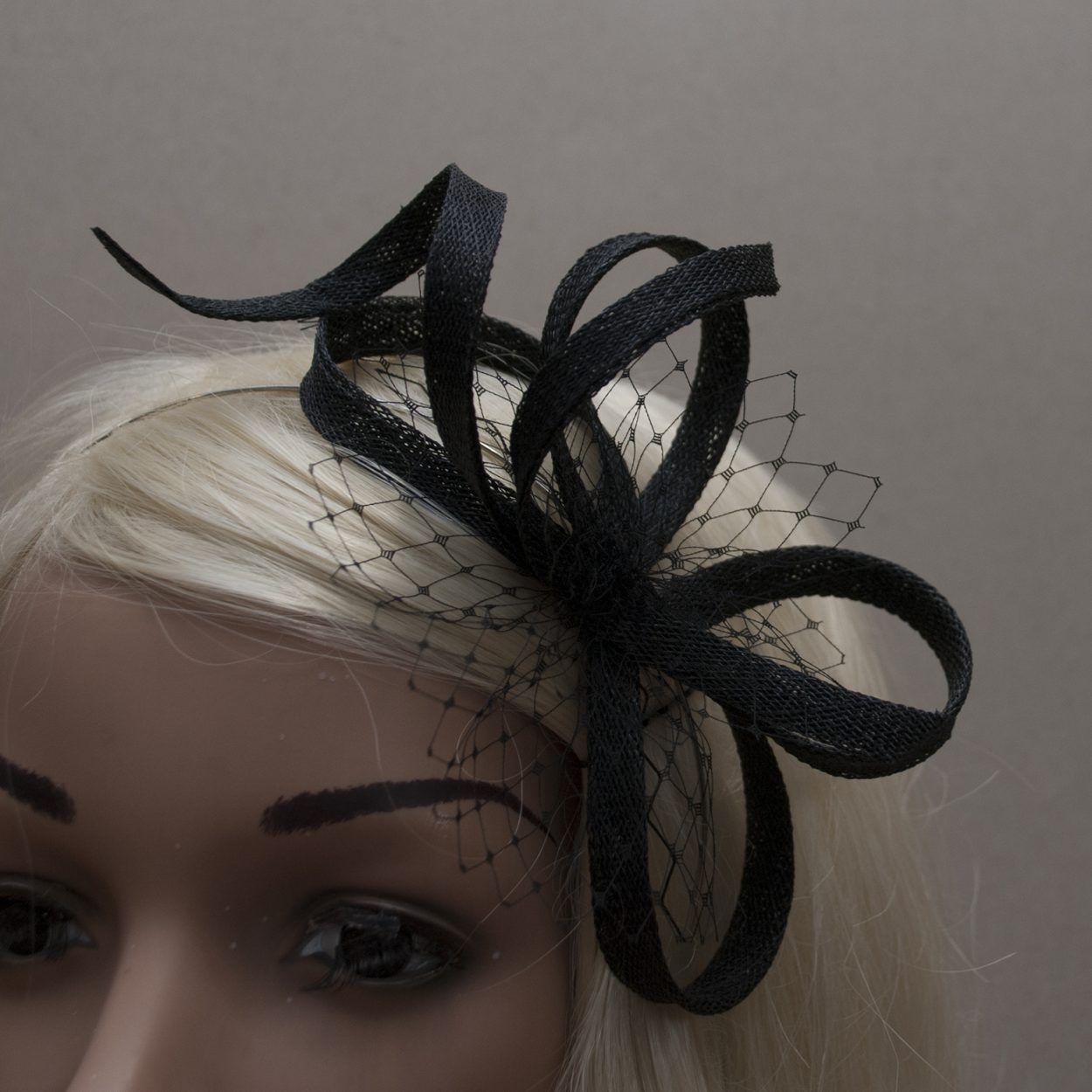 Marge Iilane - Minimalist modern fascinator.